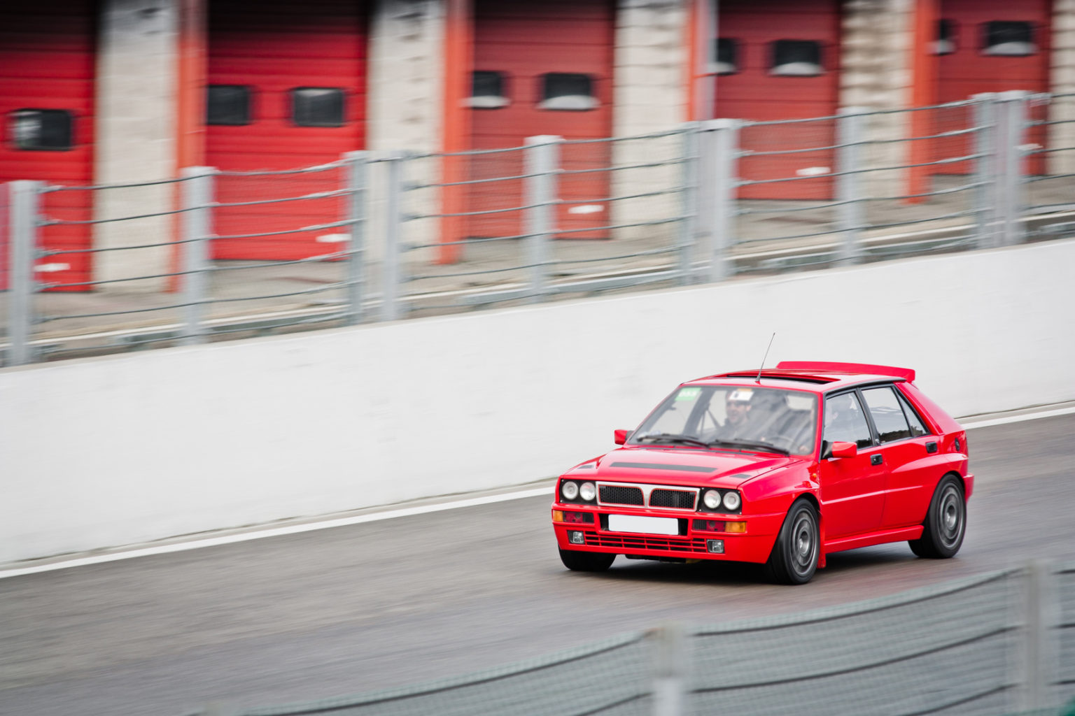 ランチア デルタ HF Integlare Evo1 中古車入庫先取り情報 : オートリーゼン|AUTORIESEN